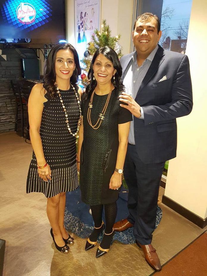 Manjit Minhas Net Worth in 2024, Business, Age, Husband, Height - Local ...